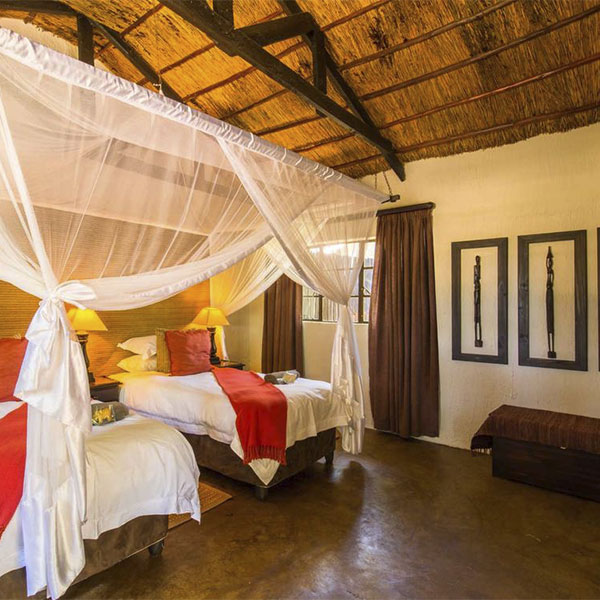 Umkumbe Safari Lodge | African Trackers